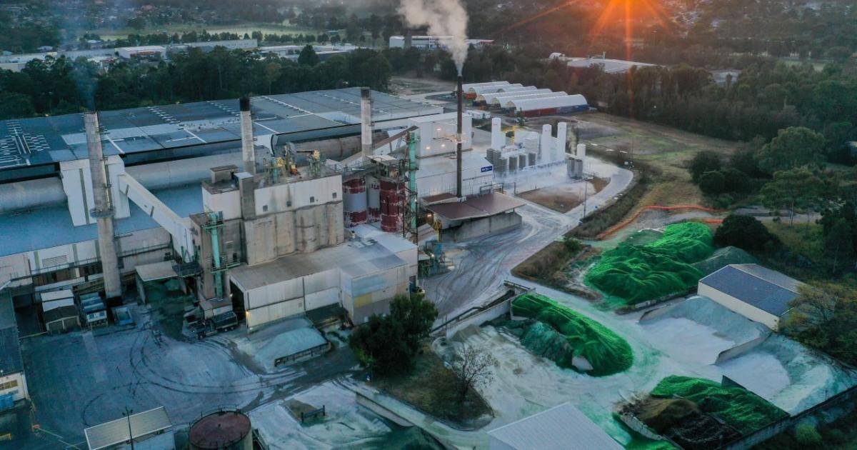 Penrith's new oxygen furnace | Visy